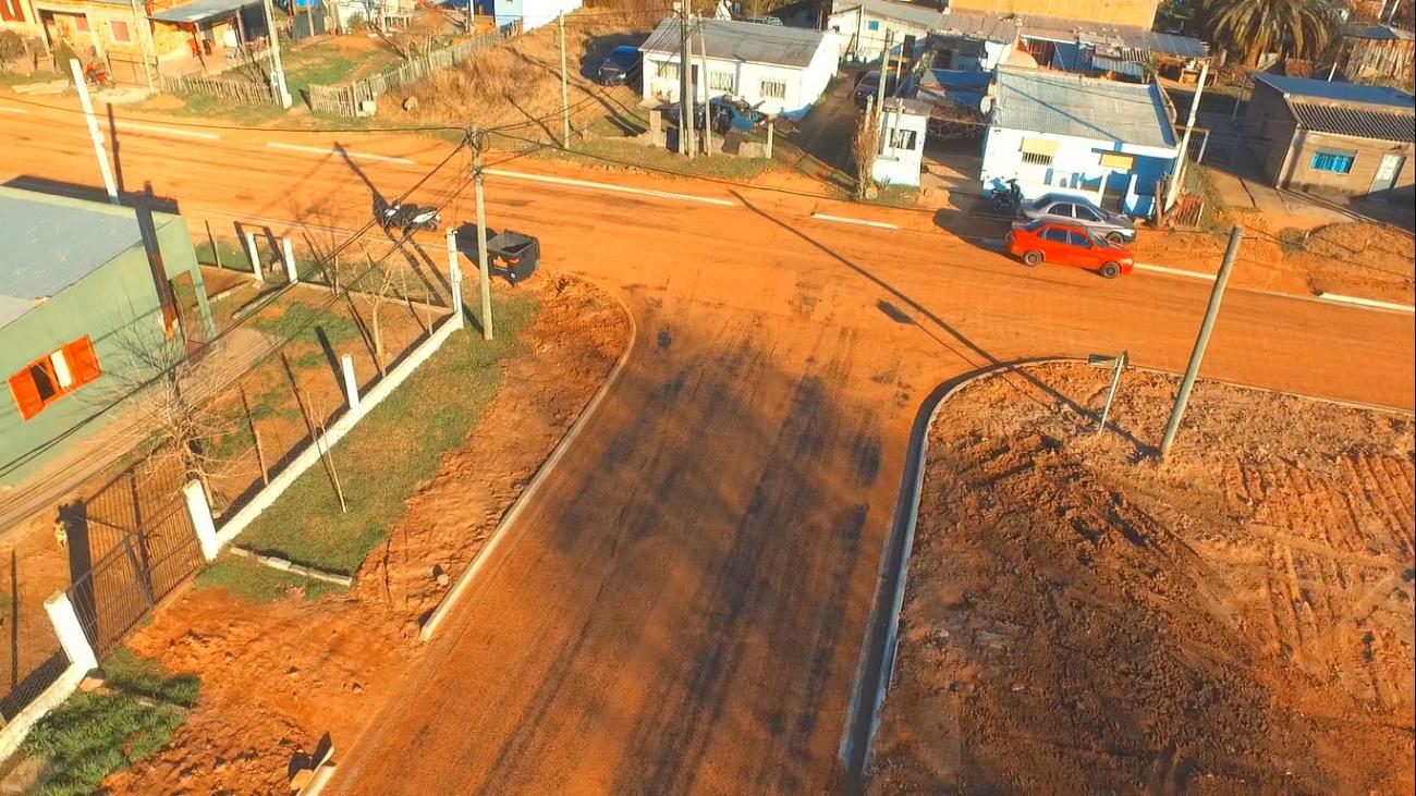 Pavimento, cordón cuneta y veredas. | Gobierno de Cerro Largo