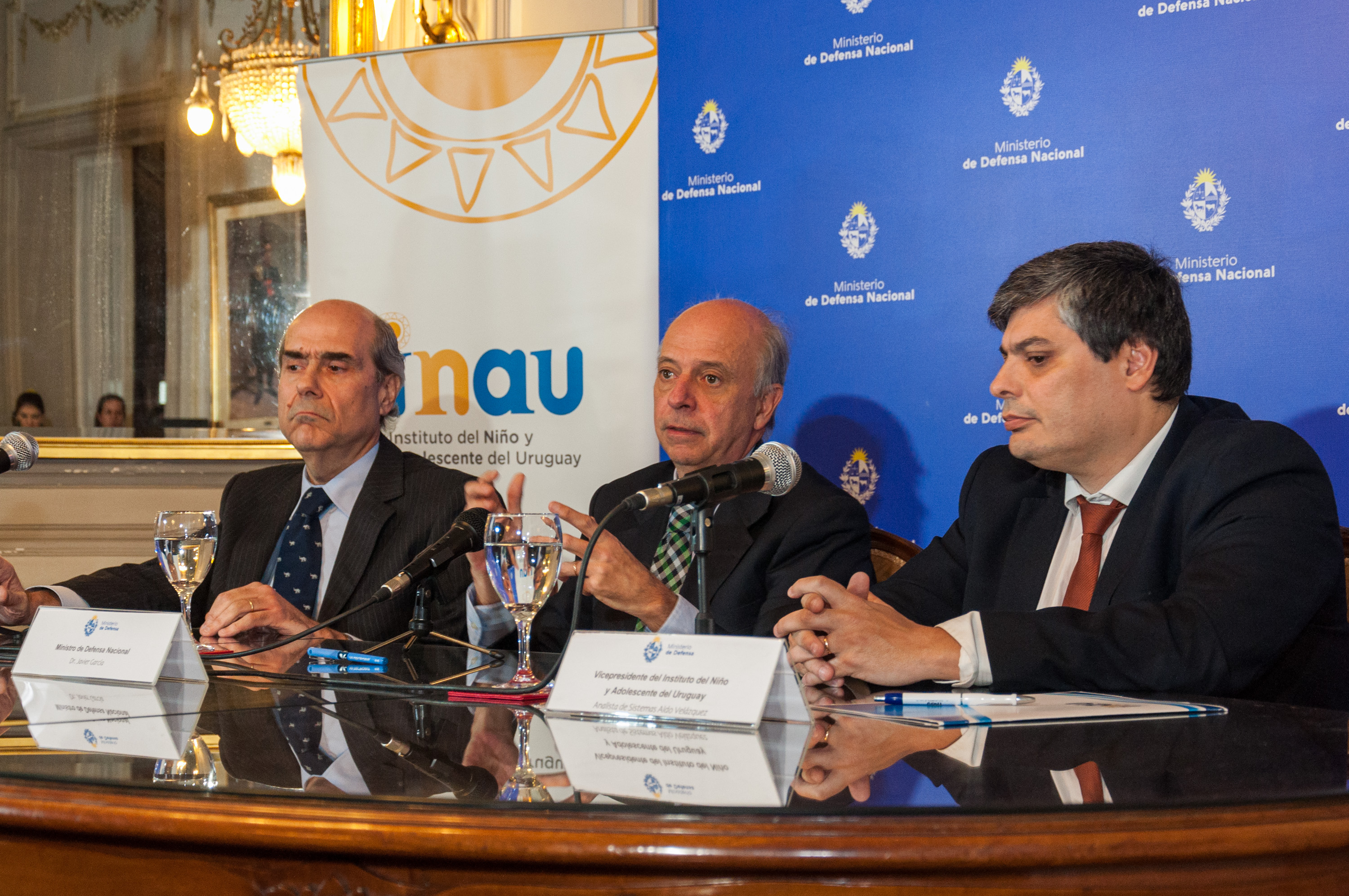 Convenio entre Defensa y el Inau que apunta a la “inclusión social ...