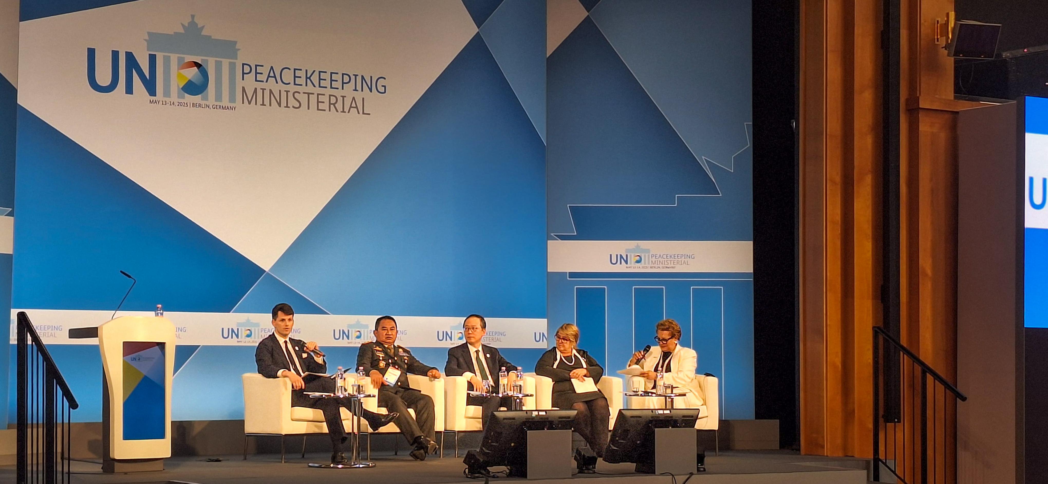 Ministra de Defensa participa en Reunión Ministerial sobre el ...