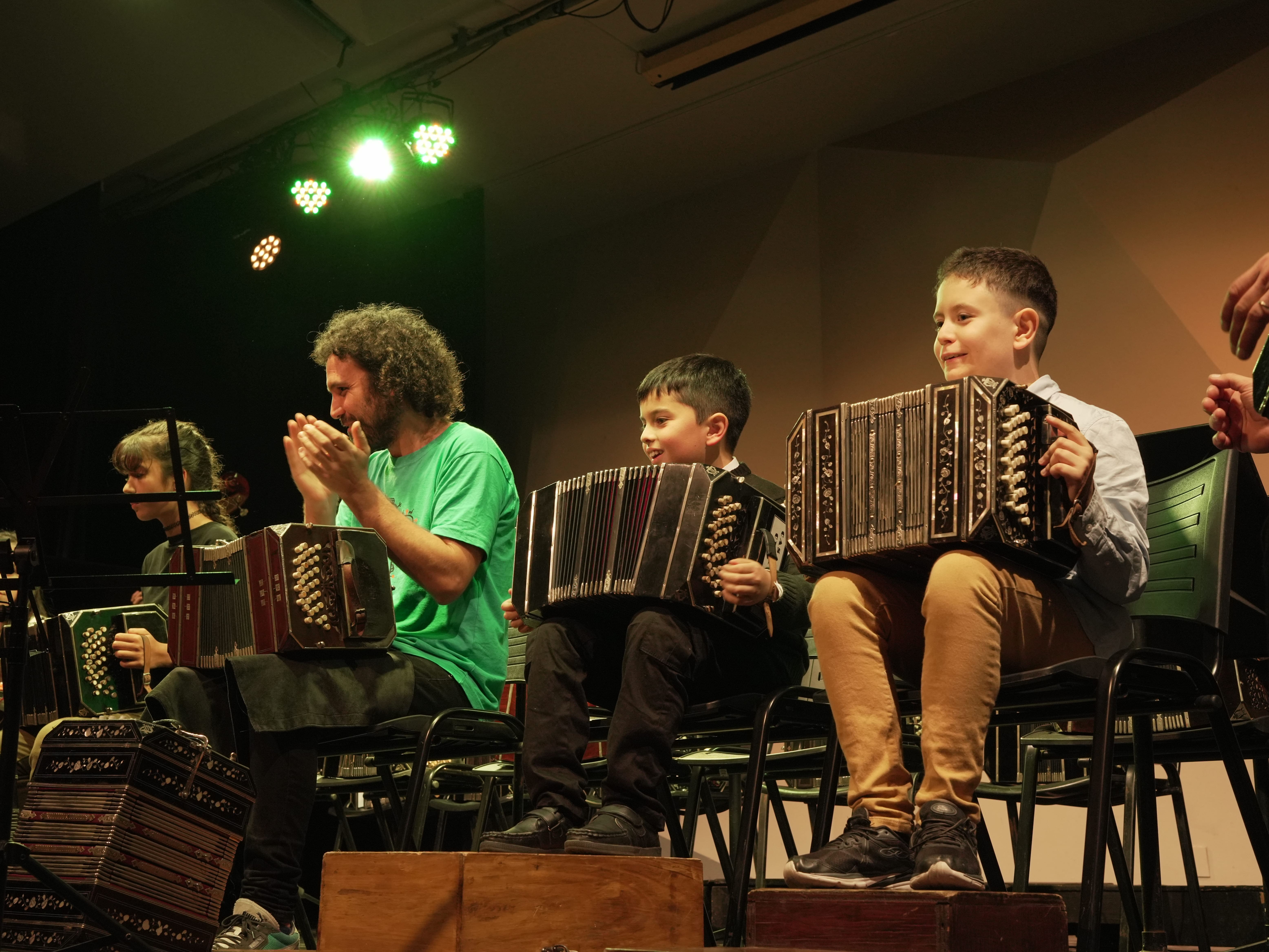 El Proyecto Bandoneón cerró treinta meses de enseñanza con una gran ...