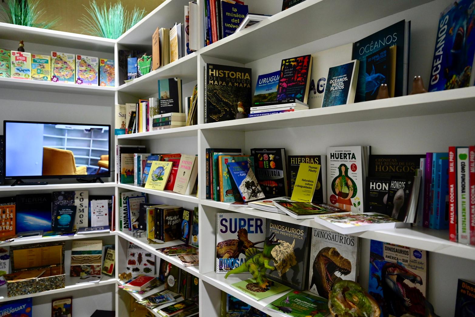 Biblioteca temática · CCN de Trinidad | Ministerio de Educación y Cultura