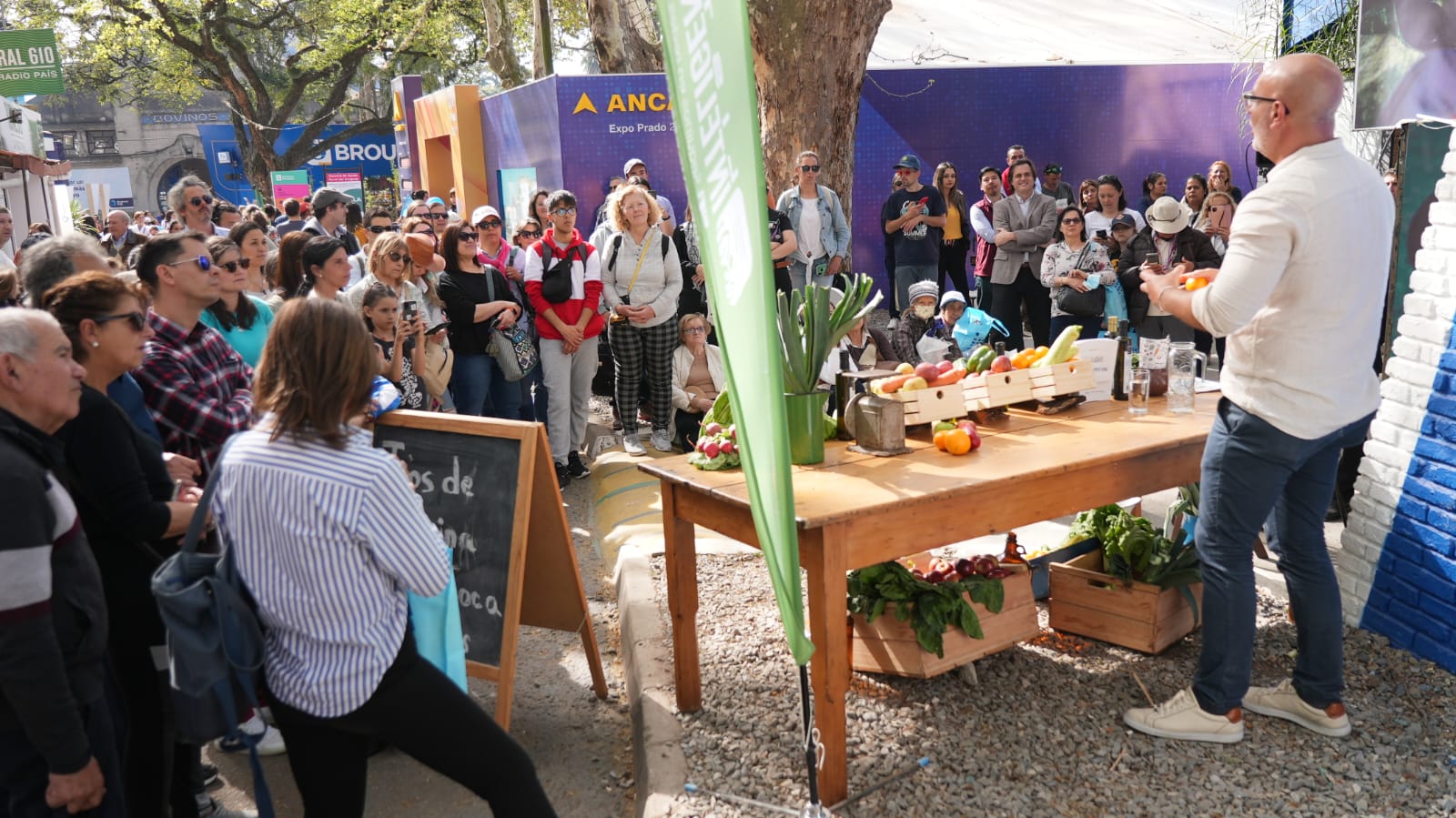 Hugo Soca dio tips de cocina con la Lista Inteligente del MGAP ...