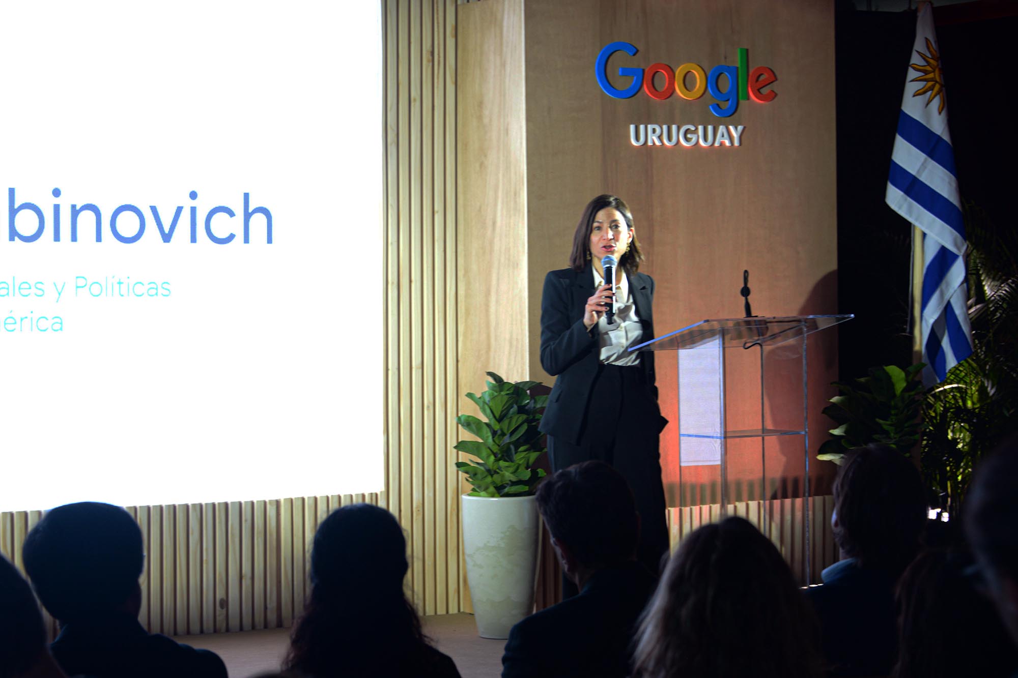 Google instaló piedra fundamental de centro de datos que construirá en ...