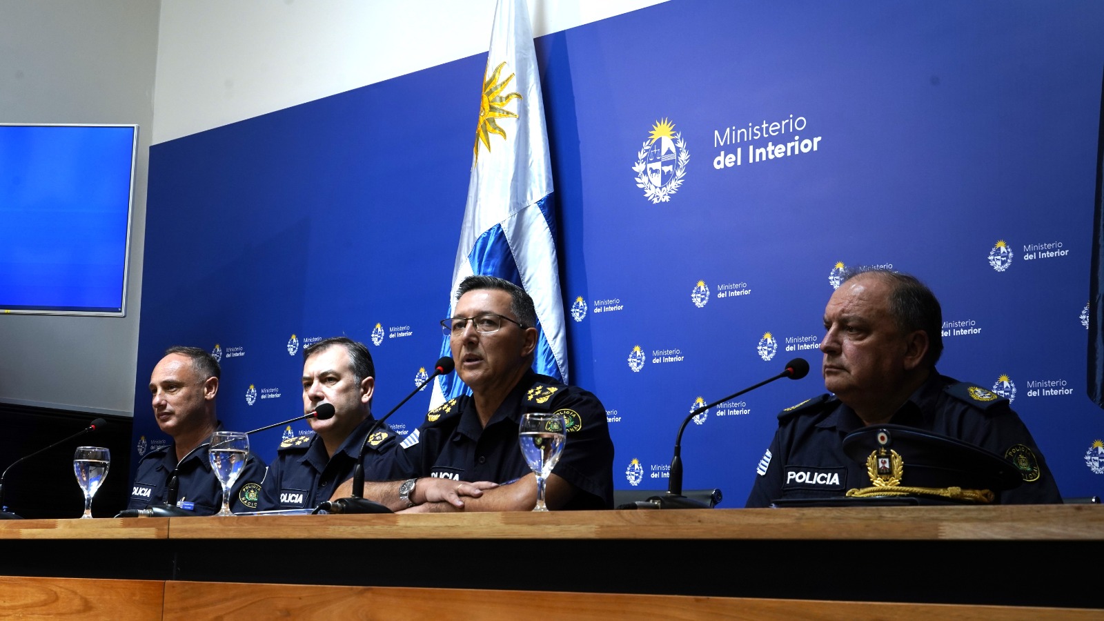 Conferencia de prensa de la Policía Nacional por el triple crimen de La ...