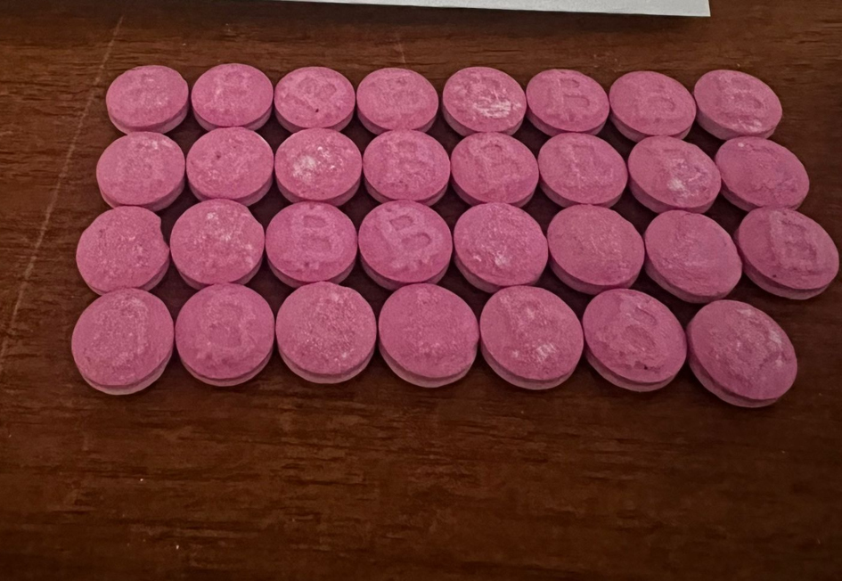 Detienen a un hombre que vendía pastillas de éxtasis | Ministerio del ...