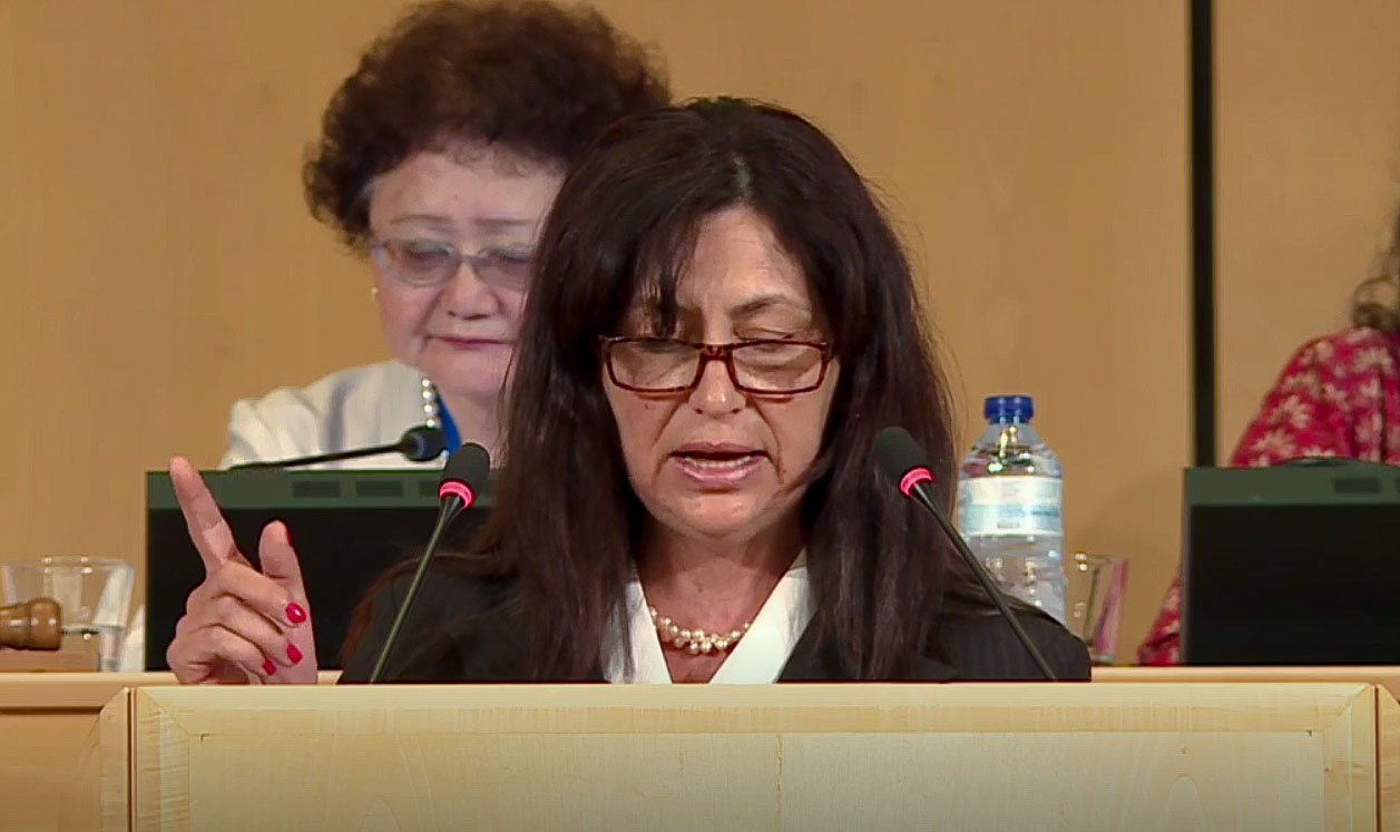 "No existe fundamento alguno para apartar a las mujeres del ejercicio ...