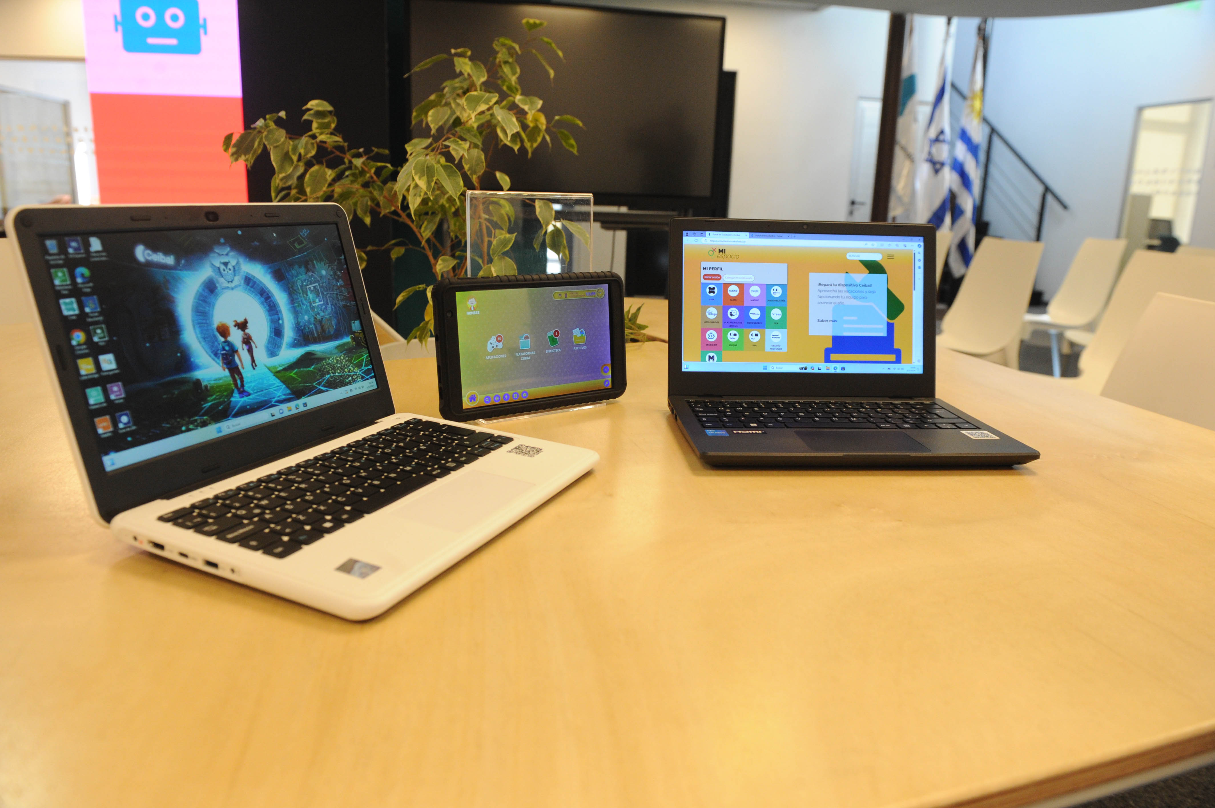 Dispositivos de Ceibal para el nuevo año lectivo | Presidencia