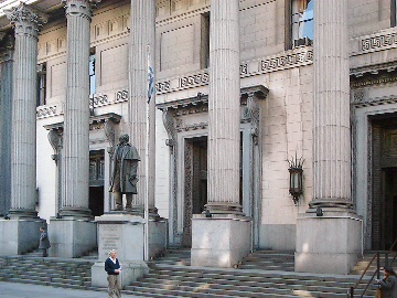Banca Oficial absorbe 150 funcionarios del Banco Bandes Uruguay S.A ...