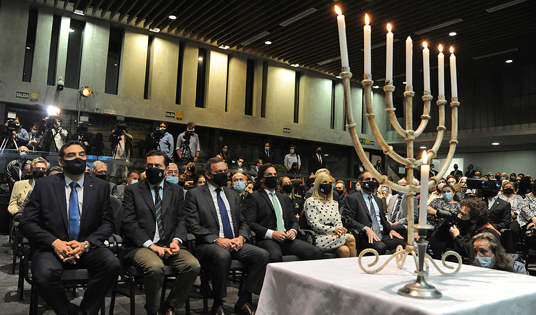 Lacalle Pou participó en conmemoración de la Noche de los Cristales ...