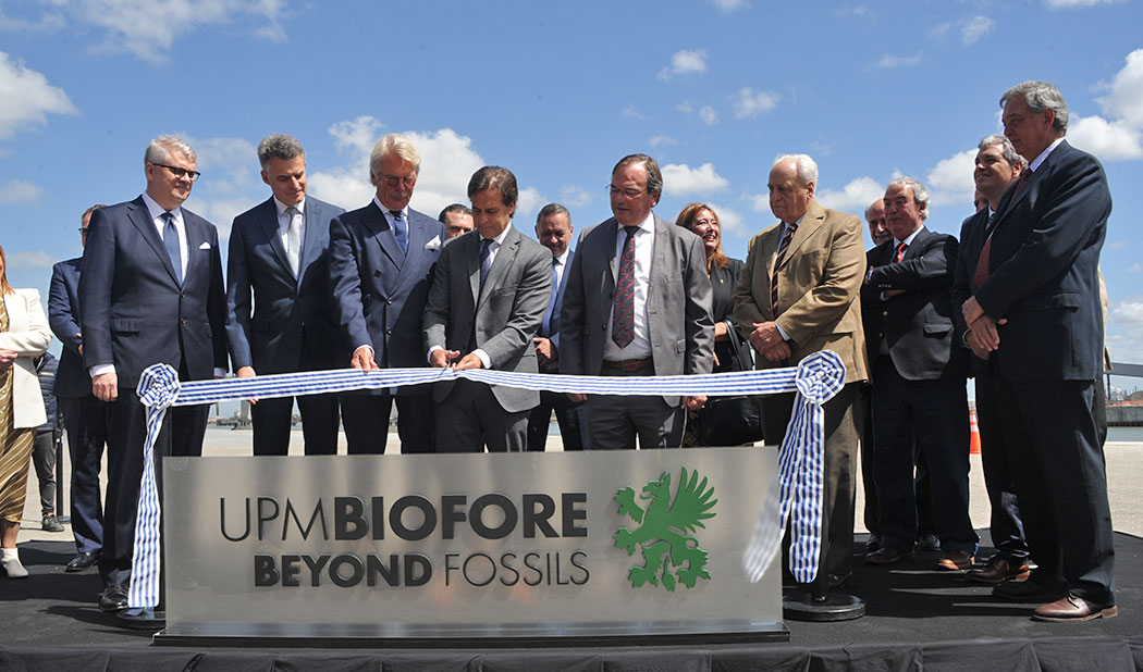 Gobierno inauguró terminal de celulosa de UPM en el puerto de ...