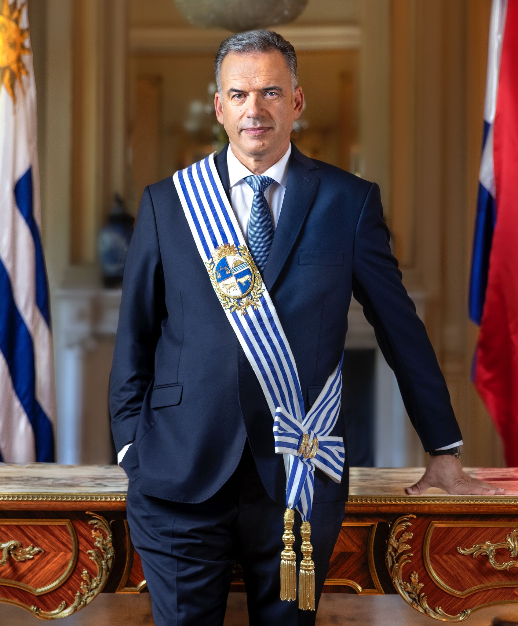 Se presentó el retrato oficial del 43.° presidente de la República ...
